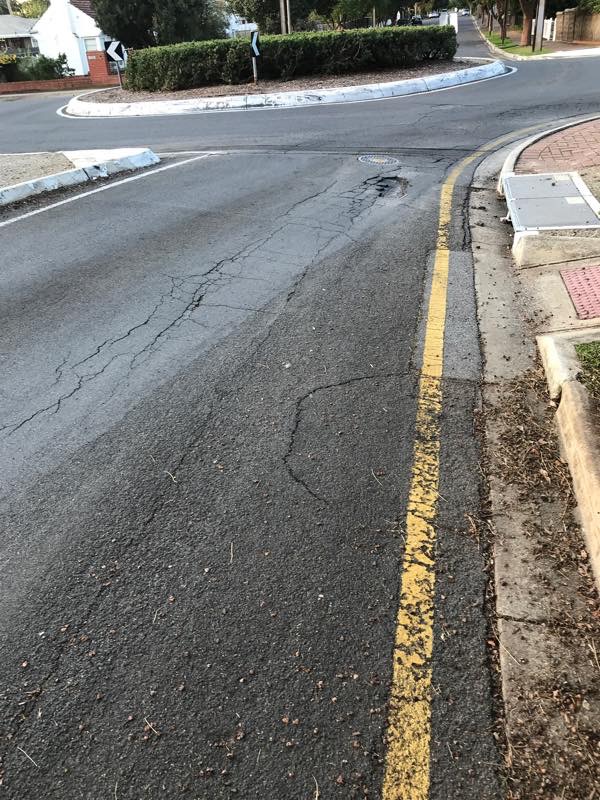 Pothole finder 4000 Object Detection Dataset (v1, 2023-03-16 3:18pm) by University of South ...