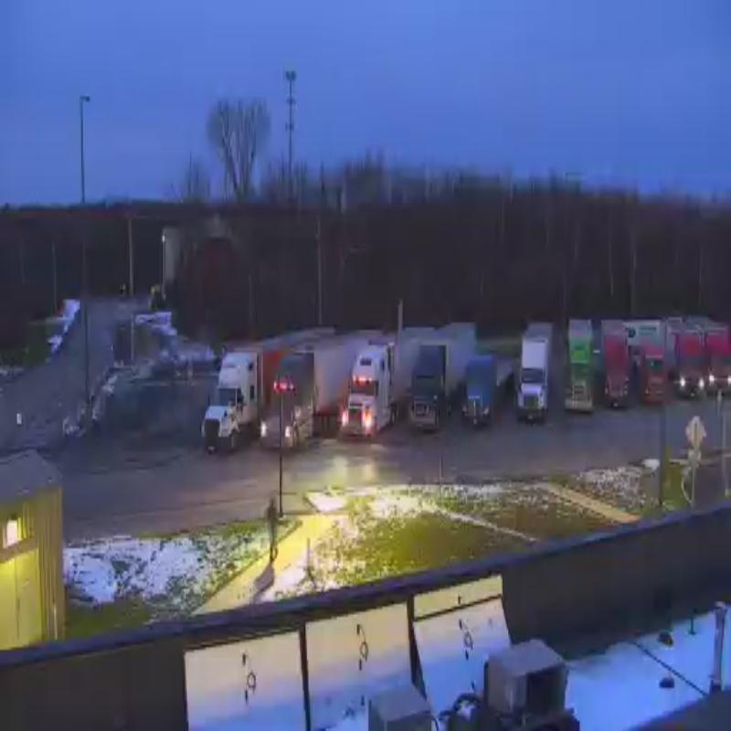 transportation-restarea-trucks Object Detection Dataset by Parsons