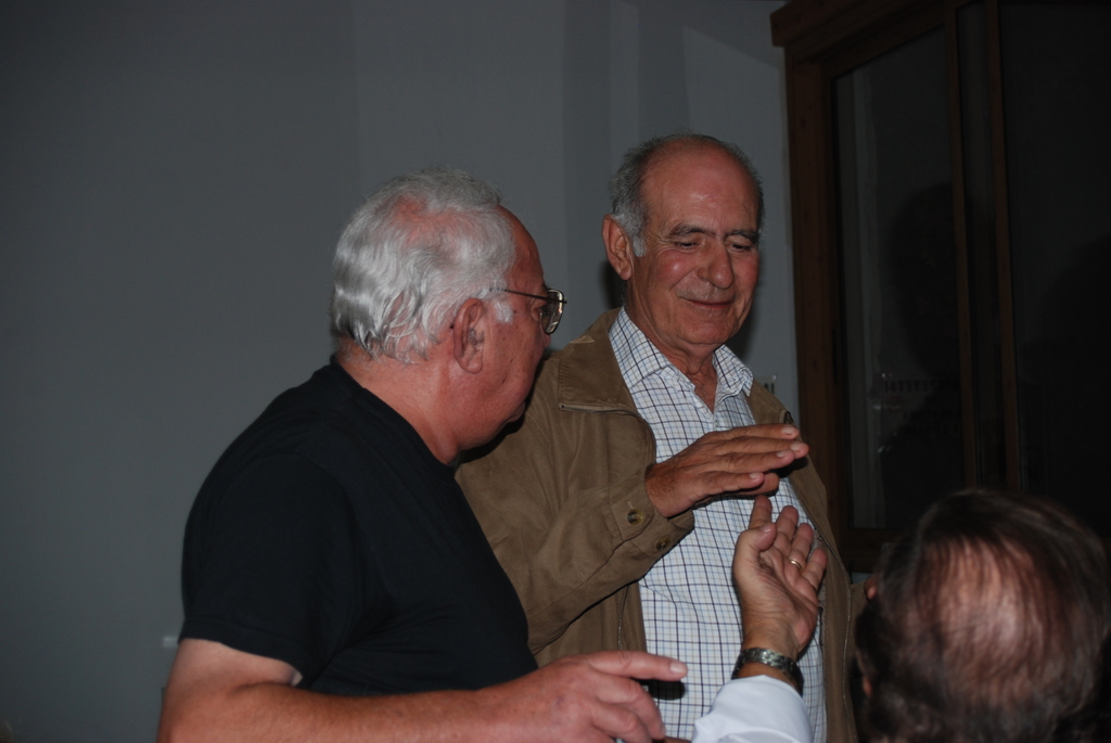 Human Hand Detection Object Detection Dataset And Pre Trained Model By Tanmay Bora