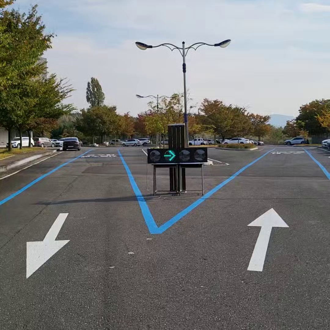 traffic_light Object Detection Dataset by project-lscnr