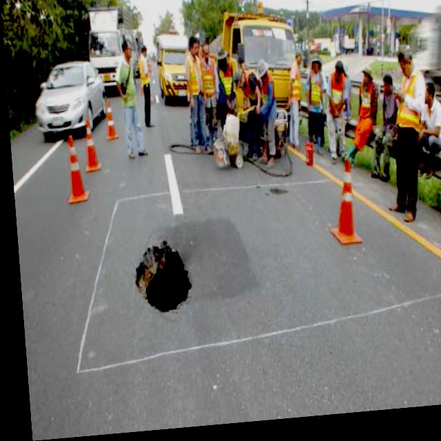 Manhole Instance Segmentation Dataset And Pre Trained Model By Thammasat University