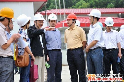 hard hat detect color Object Detection Dataset by YoloV5