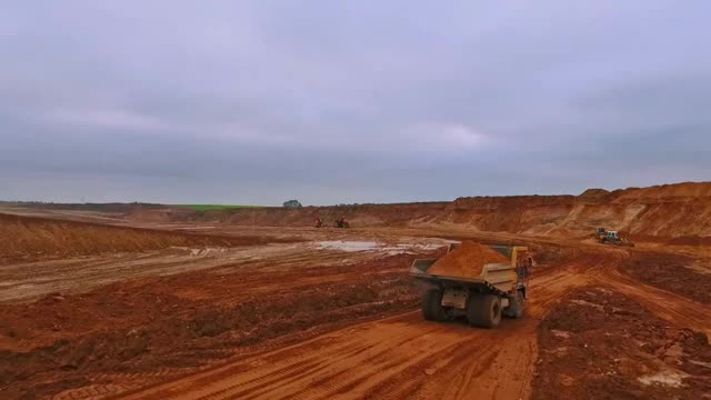 Dump Truck Detection Object Detection Dataset By Materialsbank