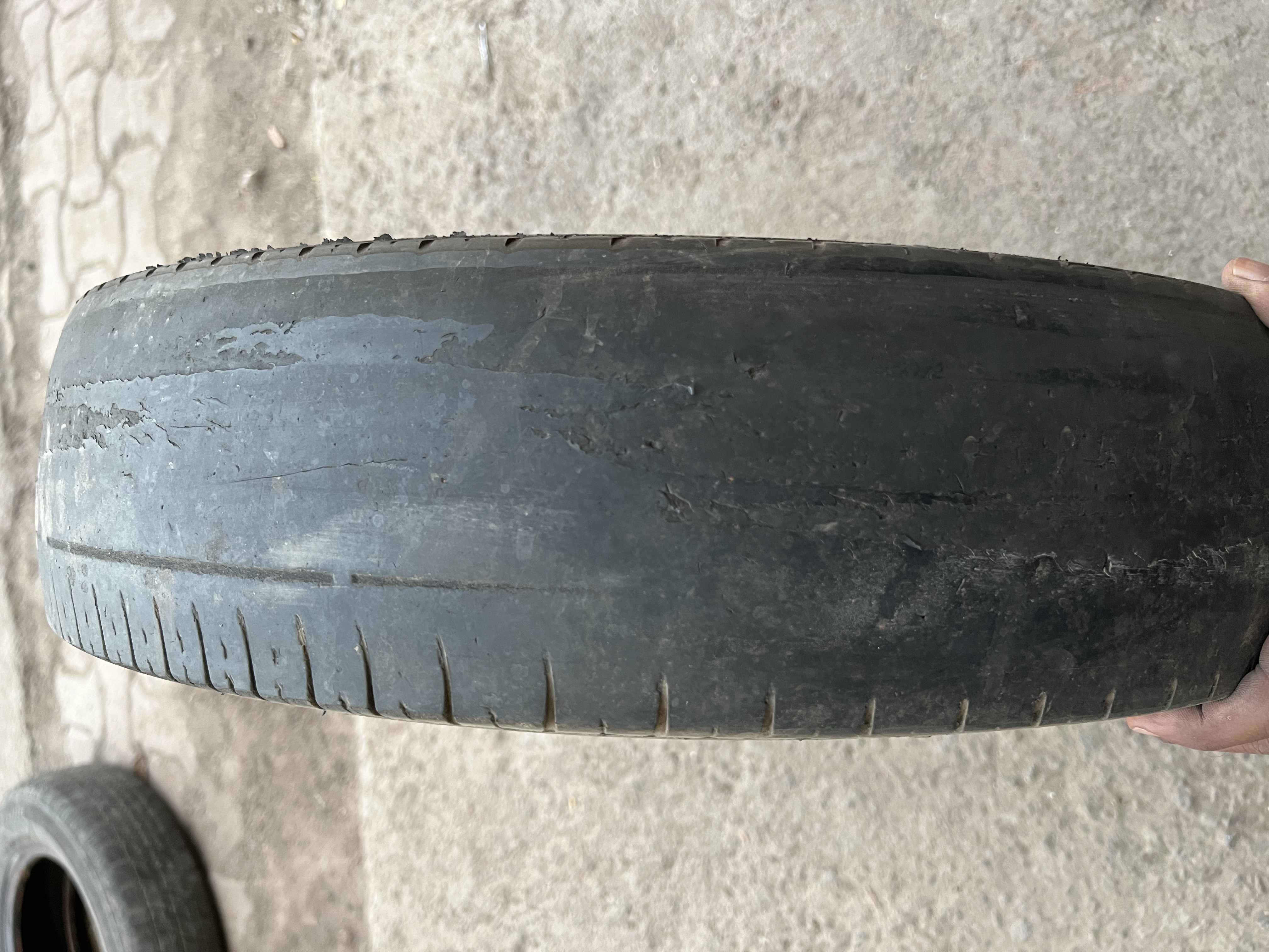 tyre Object Detection Dataset by akshay