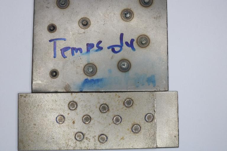 spot_welding_defect Object Detection Dataset by falcon