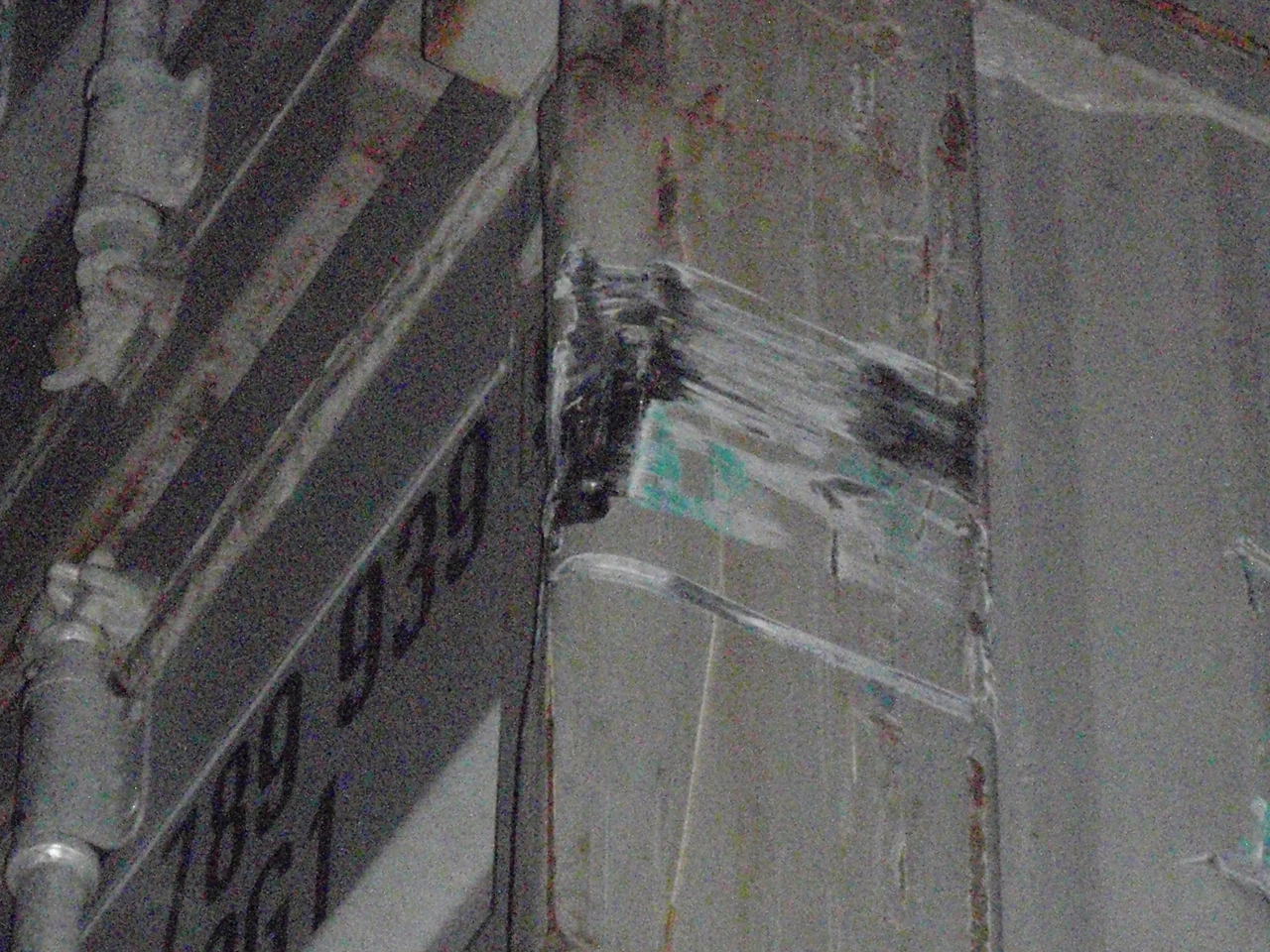 Container_defection Object Detection Dataset and Pre-Trained Model by container00