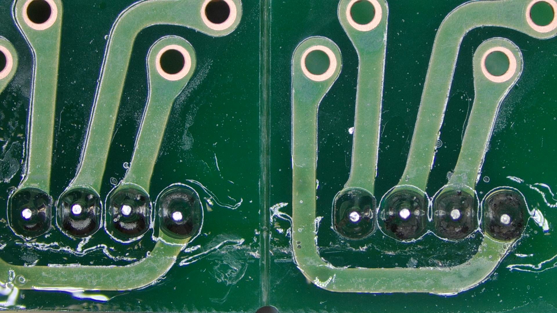 PCBx011x021 - Roboflow Universe