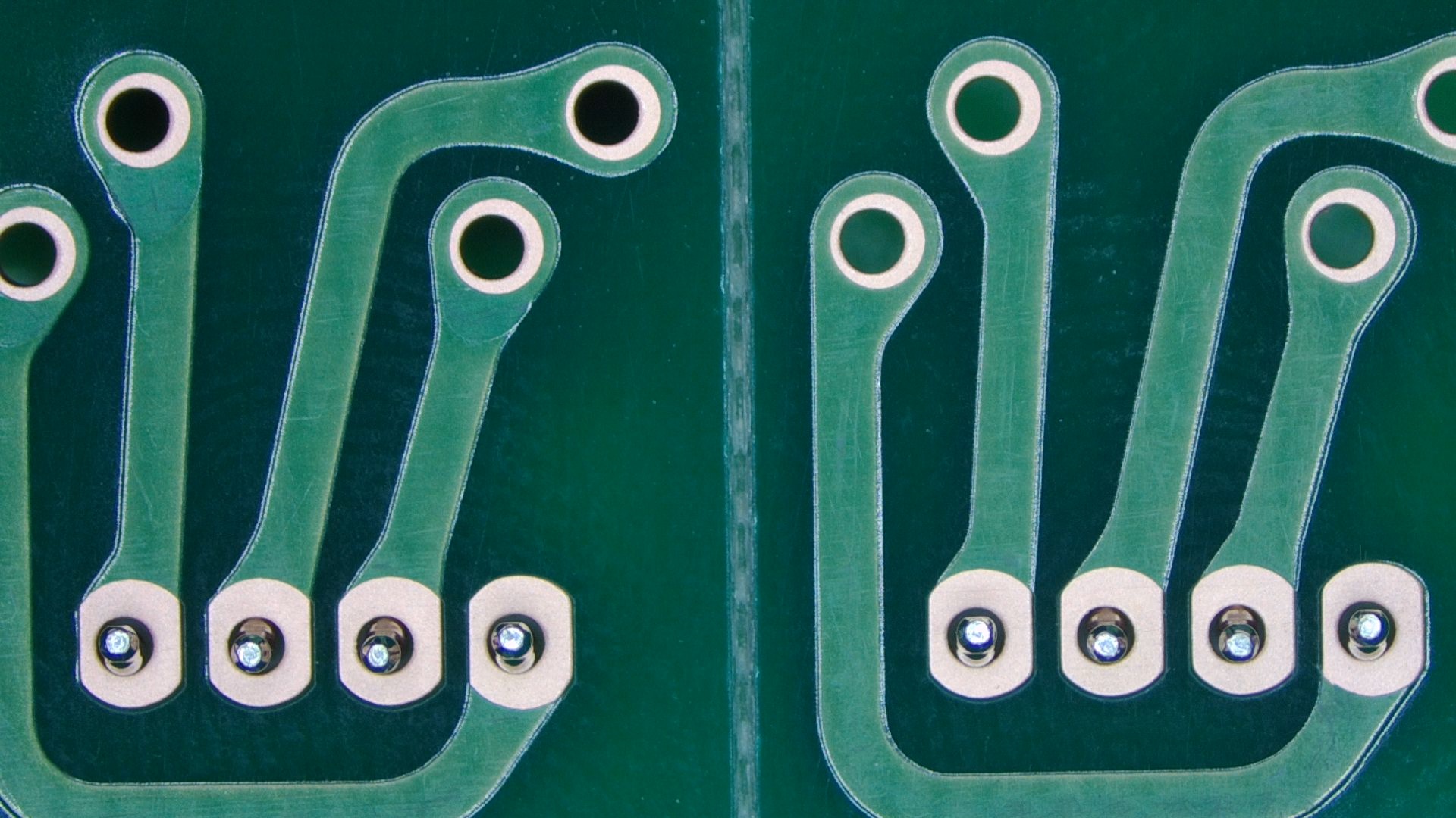 pcb_c_011 Object Detection Dataset by PCBxCopper