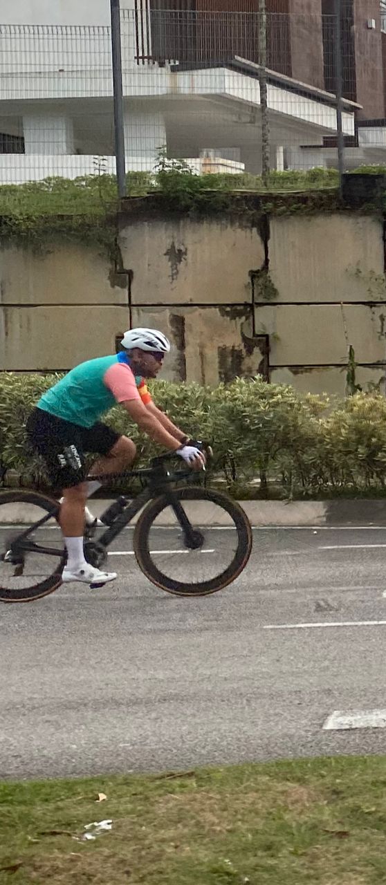 Cyclist keypoint Object Detection Dataset (v1, 2023-06-19 9:45pm) by YoloV7