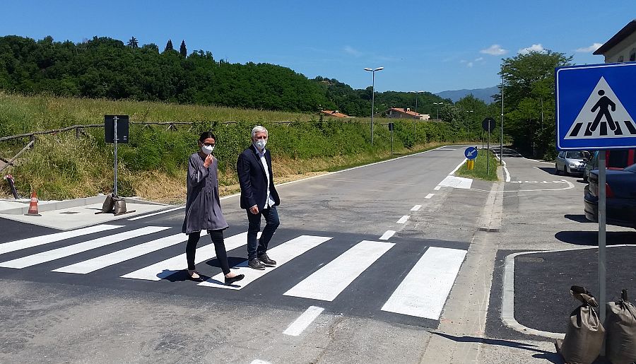 Road signs Object Detection Dataset and Pre-Trained Model by Machine ...