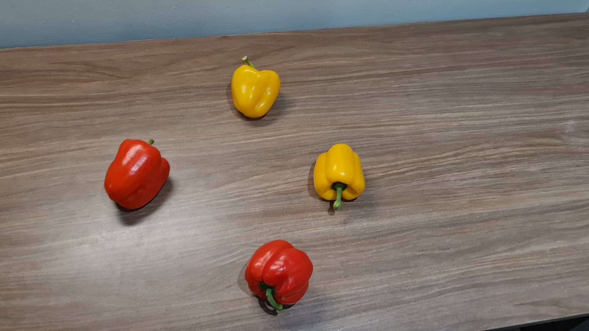 Bell Peppers Segmentation Instance Segmentation Dataset by VisionFrutas