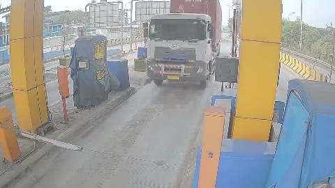 truck l Object Detection Dataset by AVC