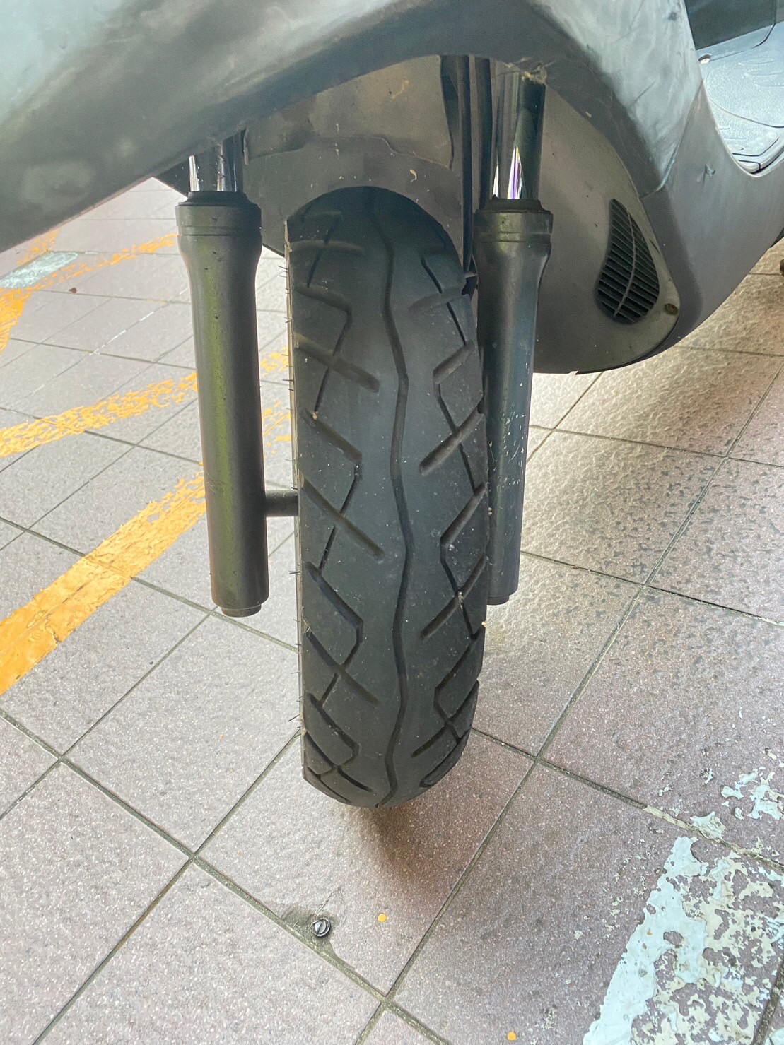 tire_label_first Object Detection Dataset and Pre-Trained Model by Tim