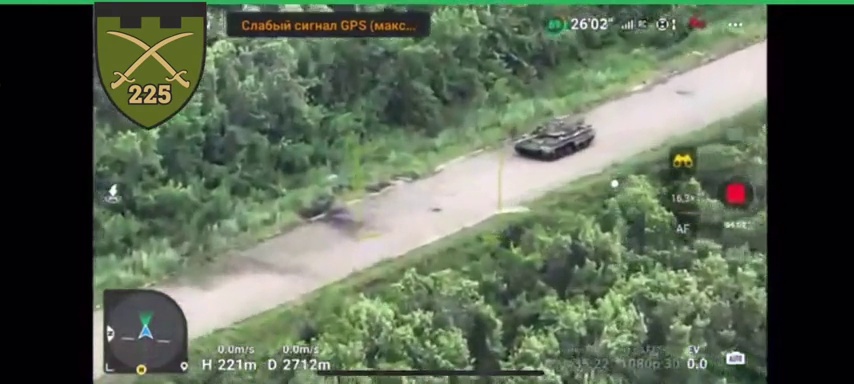 military_footage_recognition Object Detection Dataset by magisterka