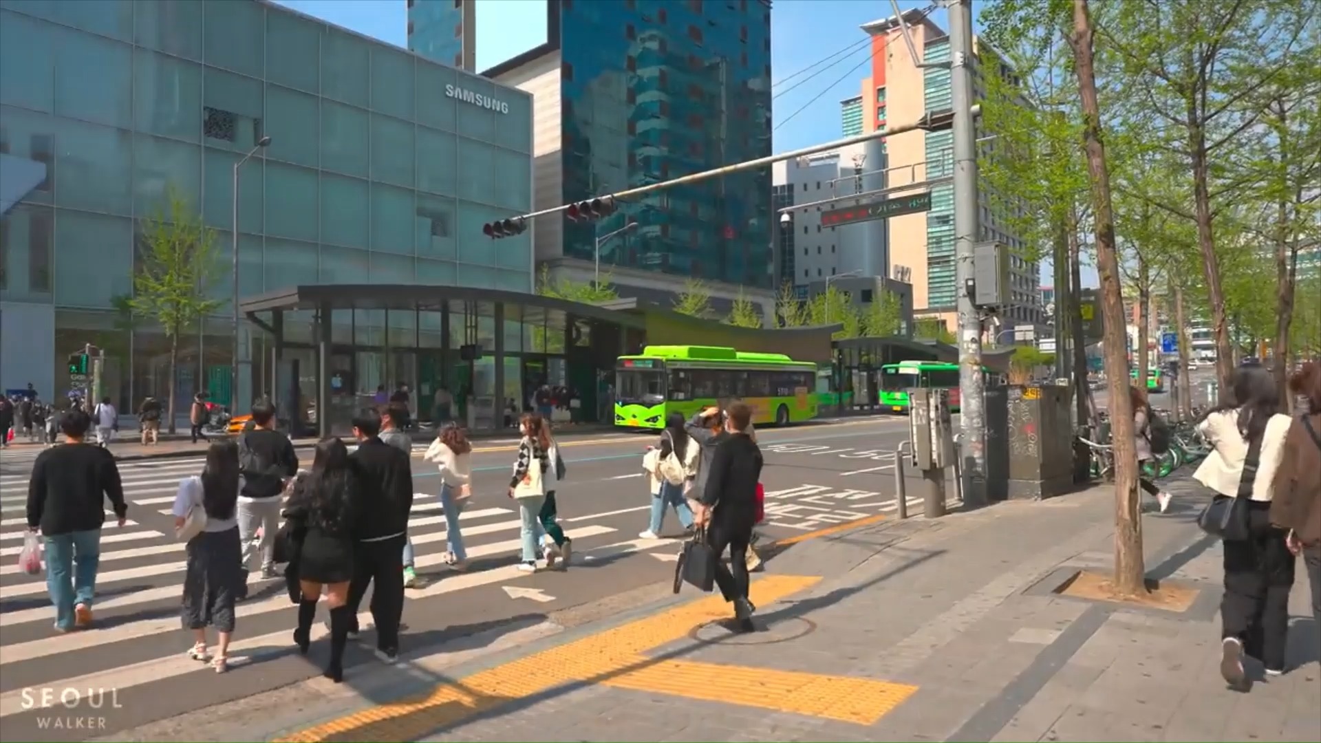 crosswalk (crosswalk-rm9gg) - Roboflow Universe