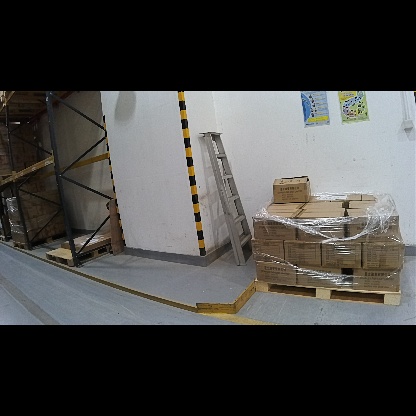 GLD Pallet detection For YOLOv5 1.0 Object Detection Dataset and Pre-Trained Model by LSCM