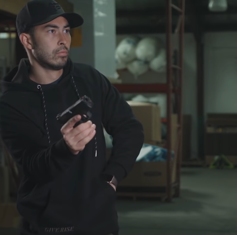 gun (gun-h4xze) - Roboflow Universe