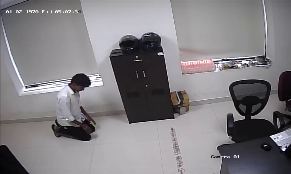 Pose 1 Object Detection Dataset By Weapon Detection
